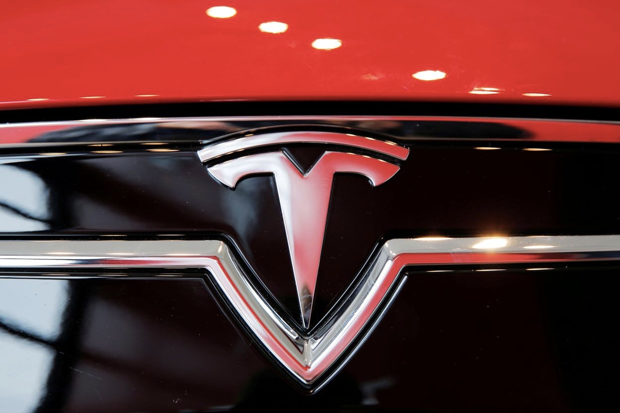 Tesla begins production of electric cars at its first plant in Germany ...